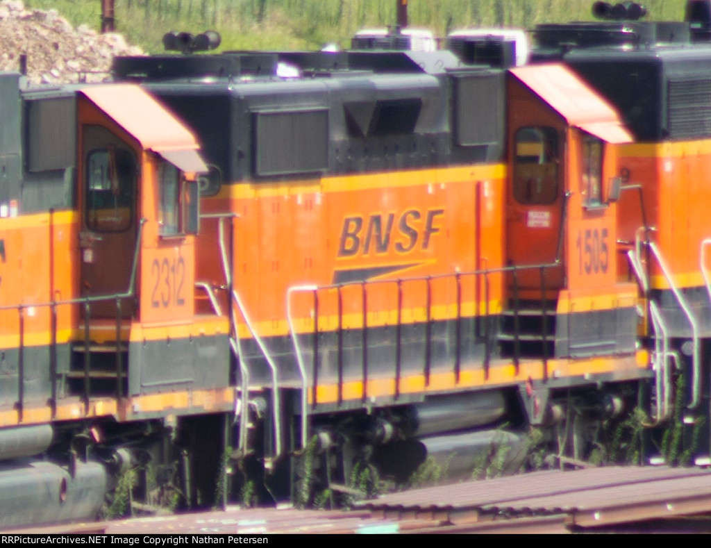 BNSF 1505